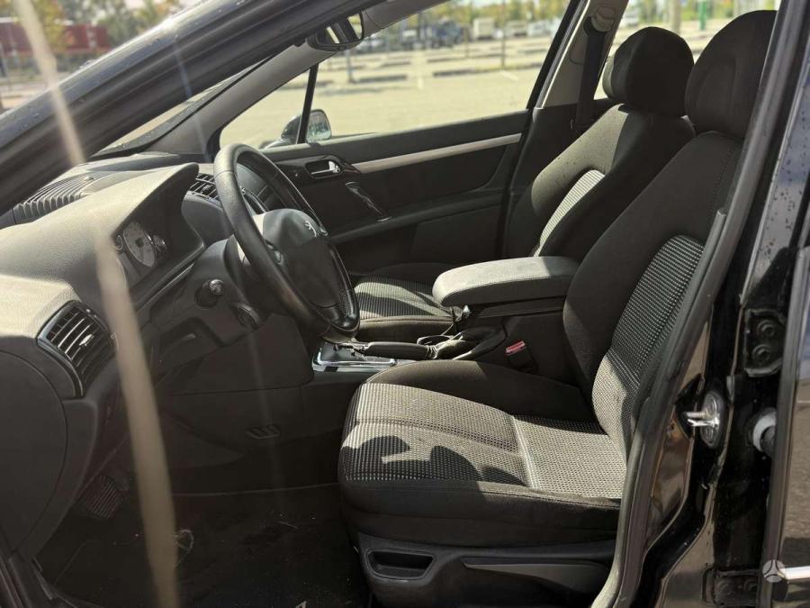 Black Peugeot 407 2009 in Klaipeda, with an engine capacity of 2.00 L and mileage of 305 thousand km for 1200 €, photo 10 on AUTOMOTO.COM.LV