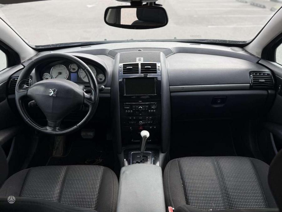 Black Peugeot 407 2009 in Klaipeda, with an engine capacity of 2.00 L and mileage of 305 thousand km for 1200 €, photo 12 on AUTOMOTO.COM.LV