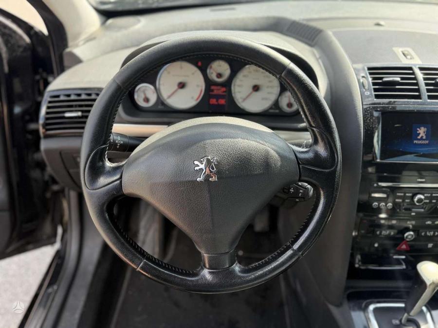 Black Peugeot 407 2009 in Klaipeda, with an engine capacity of 2.00 L and mileage of 305 thousand km for 1200 €, photo 13 on AUTOMOTO.COM.LV