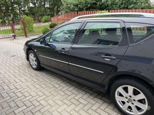 Black Peugeot 407 2006 in Vilkaviskis, with an engine capacity of 2.00 L and mileage of 341 thousand km for 1300 €, photo 9 on AUTOMOTO.COM.LV