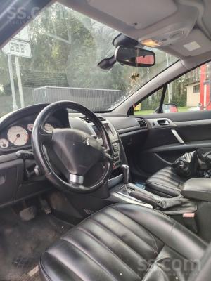 Black Peugeot 407 2007 in Riga, with an engine capacity of 2.70 L and mileage of 345 thousand km for 1450 €, photo 7 on AUTOMOTO.COM.LV