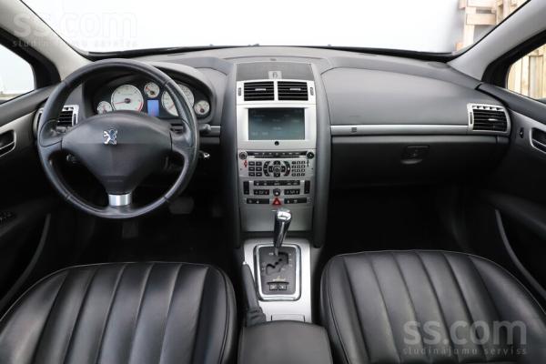 Melns Peugeot 407 2007 Tukums, ar dzinēja tilpumu 2.70 L un nobraukumu 367 tūkst. km par 2400 €, foto 5 vietnē AUTOMOTO.COM.LV