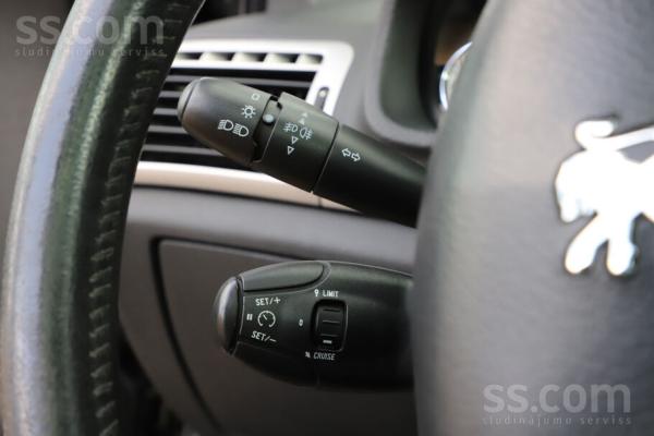 Melns Peugeot 407 2007 Tukums, ar dzinēja tilpumu 2.70 L un nobraukumu 367 tūkst. km par 2400 €, foto 9 vietnē AUTOMOTO.COM.LV