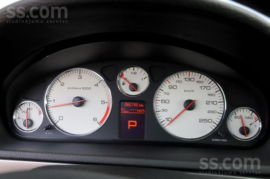 Melns Peugeot 407 2007 Tukums, ar dzinēja tilpumu 2.70 L un nobraukumu 367 tūkst. km par 2300 €, foto 13 vietnē AUTOMOTO.COM.LV