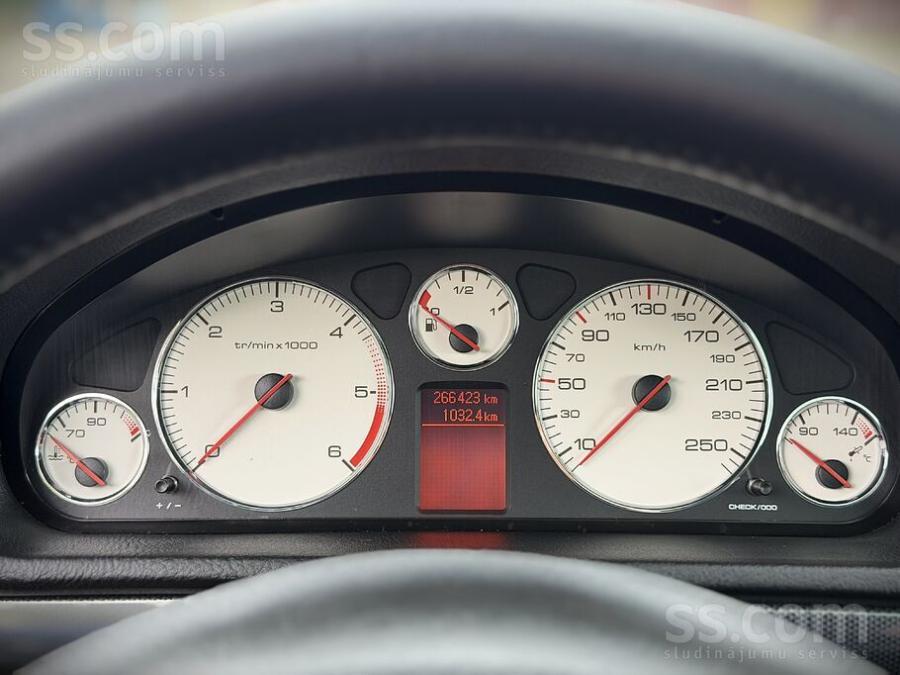 Melns Peugeot 407 2007 Jelgava, ar dzinēja tilpumu 2.00 L un nobraukumu 266 tūkst. km par 2290 €, foto 17 vietnē AUTOMOTO.COM.LV