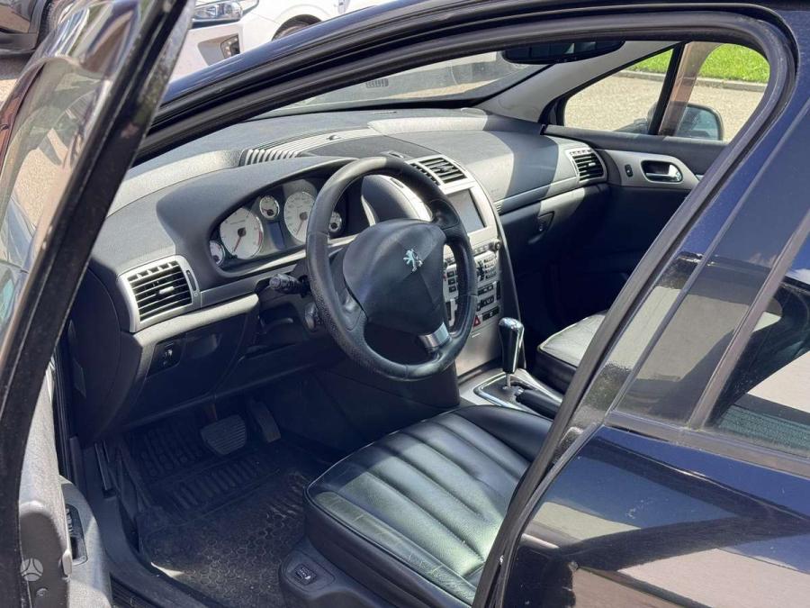 Black Peugeot 407 2008 in Vilnius, with an engine capacity of 2.00 L and mileage of 386 thousand km for 500 €, photo 5 on AUTOMOTO.COM.LV