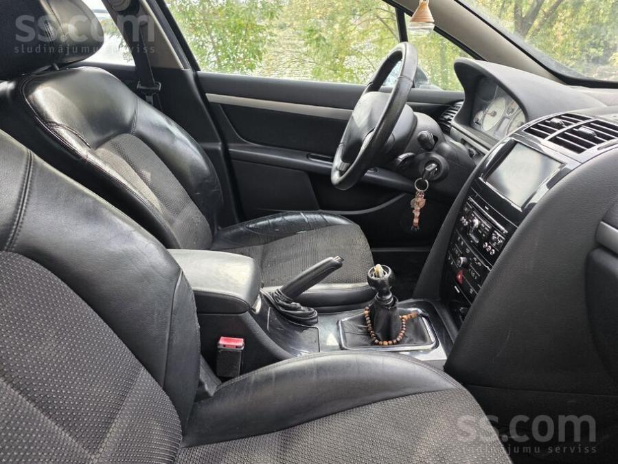 Melns Peugeot 407 2009 Rīga, ar dzinēja tilpumu 2.20 L un nobraukumu 353 tūkst. km par 1000 €, foto 8 vietnē AUTOMOTO.COM.LV