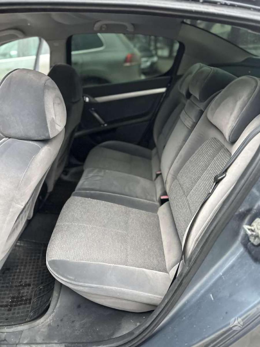 Zils Peugeot 407 2004 Šauļi, ar dzinēja tilpumu 2.00 L un nobraukumu 361 tūkst. km par 650 €, foto 20 vietnē AUTOMOTO.COM.LV
