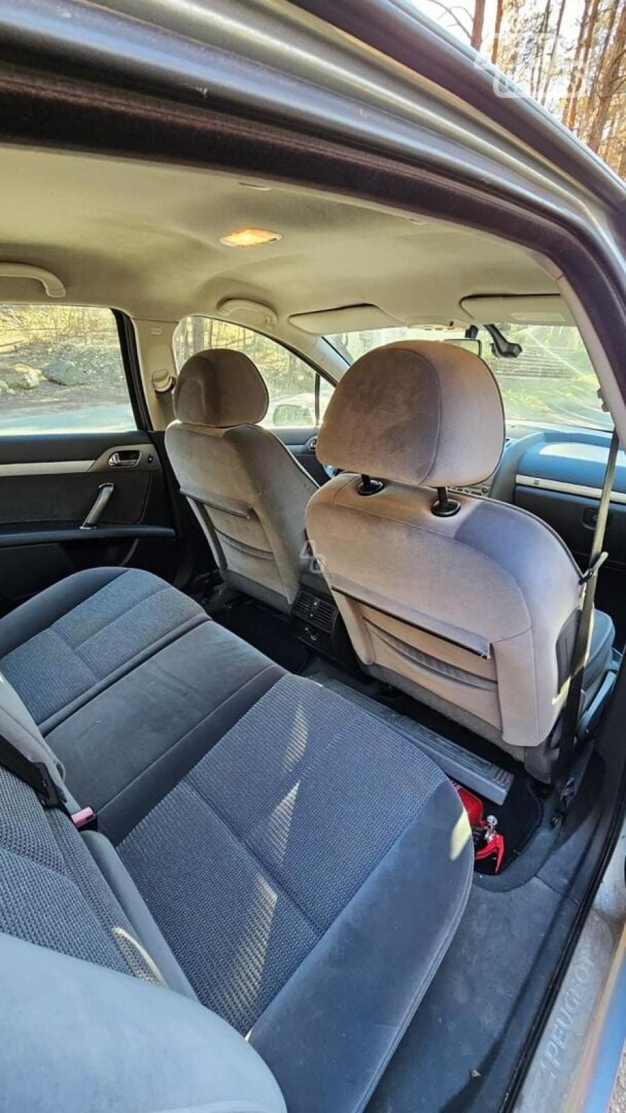 Zils Peugeot 407 2007 Viļņa, ar dzinēja tilpumu 2.00 L un nobraukumu 250 tūkst. km par 700 €, foto 14 vietnē AUTOMOTO.COM.LV