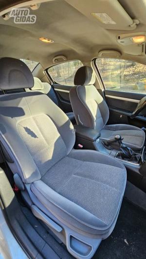 Zils Peugeot 407 2007 Viļņa, ar dzinēja tilpumu 2.00 L un nobraukumu 250 tūkst. km par 700 €, foto 17 vietnē AUTOMOTO.COM.LV