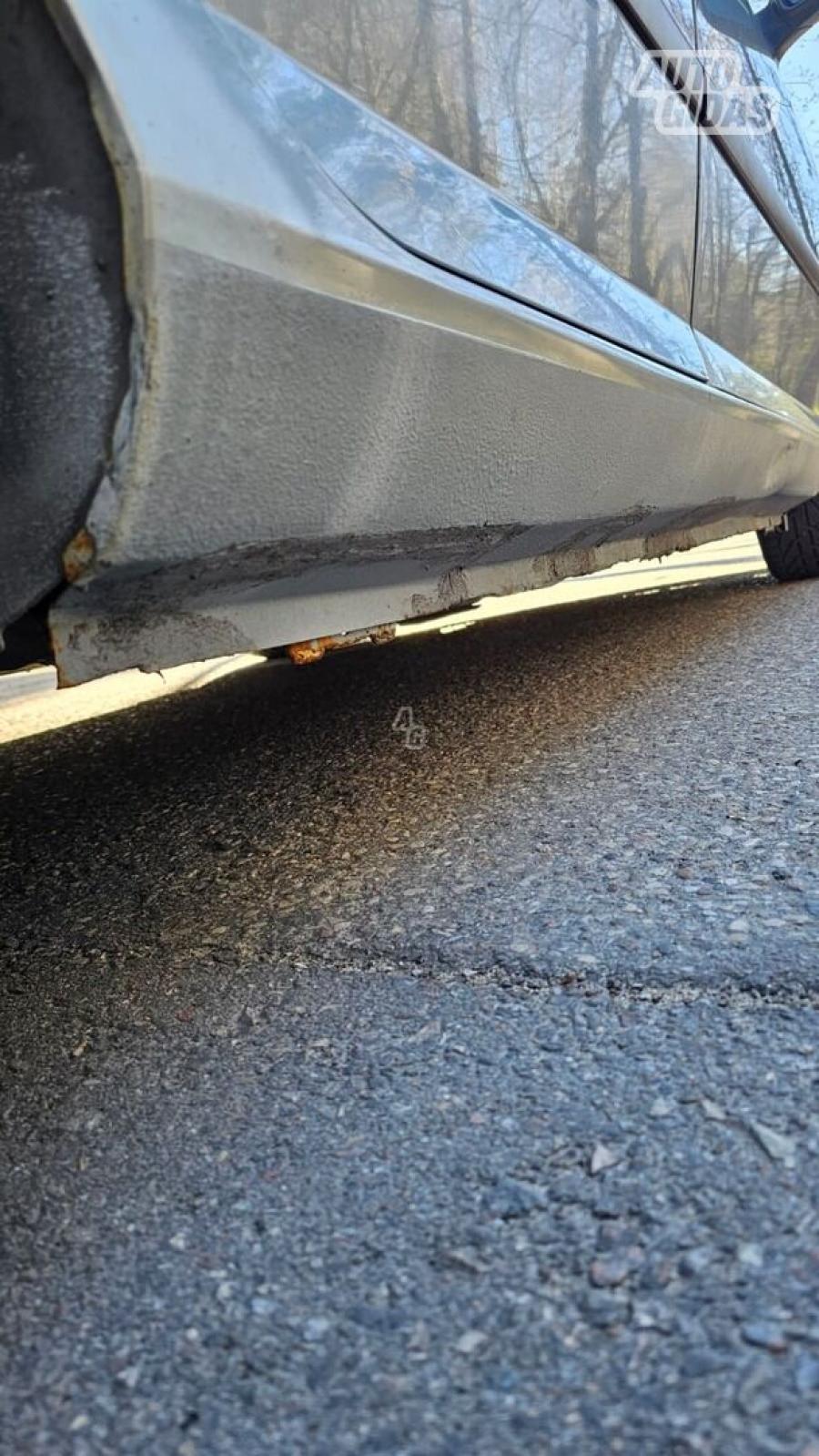 Zils Peugeot 407 2007 Viļņa, ar dzinēja tilpumu 2.00 L un nobraukumu 250 tūkst. km par 700 €, foto 23 vietnē AUTOMOTO.COM.LV