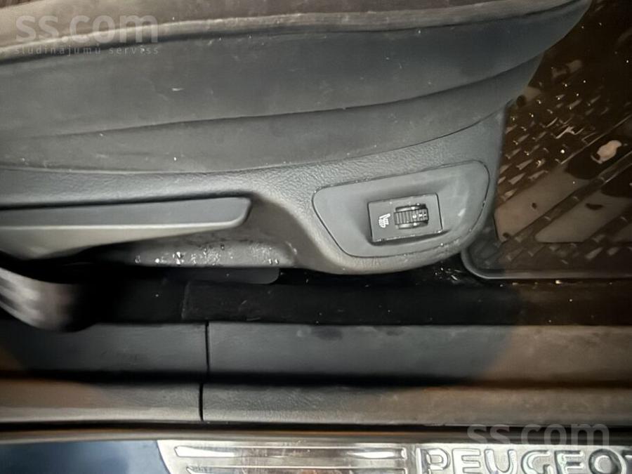 Zils Peugeot 407 2009 Jelgava, ar dzinēja tilpumu 2.00 L un nobraukumu 183 tūkst. km par 2500 €, foto 15 vietnē AUTOMOTO.COM.LV