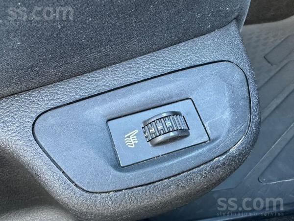 Peugeot 407 2009 Rīga vietnē Zils Peugeot 407 2009 Rīga, ar dzinēja tilpumu 2.00 L un nobraukumu 191 tūkst. km par 2500 €, foto 11 vietnē AUTOMOTO.COM.LV