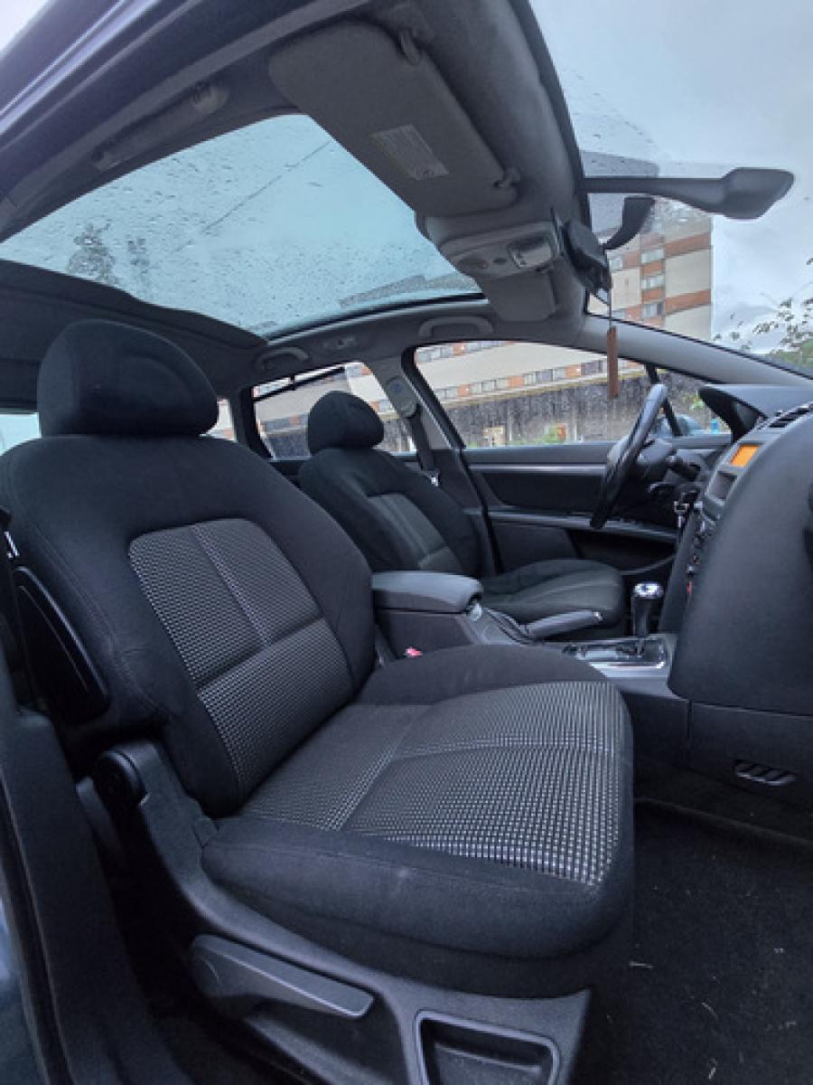 Zils Peugeot 407 2005 Tallina, ar dzinēja tilpumu 2.00 L un nobraukumu 303 tūkst. km par 900 €, foto 9 vietnē AUTOMOTO.COM.LV