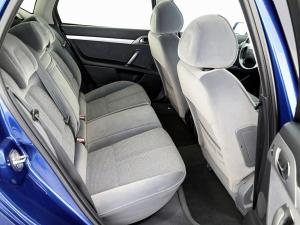 Zils Peugeot 407 2006 Tallina, ar dzinēja tilpumu 2.00 L un nobraukumu 298 tūkst. km par 999 €, foto 15 vietnē AUTOMOTO.COM.LV