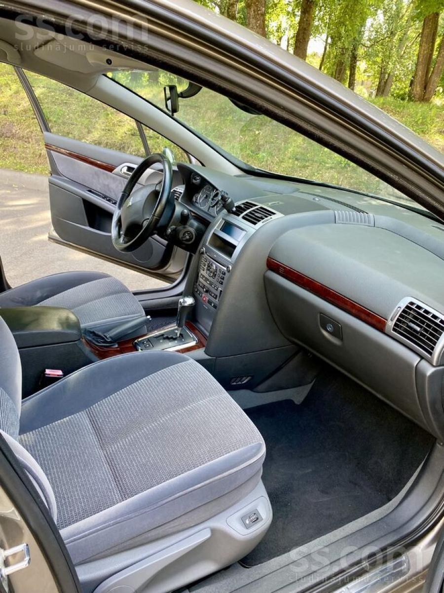 Brown Peugeot 407 2007 in Riga, with an engine capacity of 2.00 L and mileage of 125 thousand km for 2600 €, photo 10 on AUTOMOTO.COM.LV