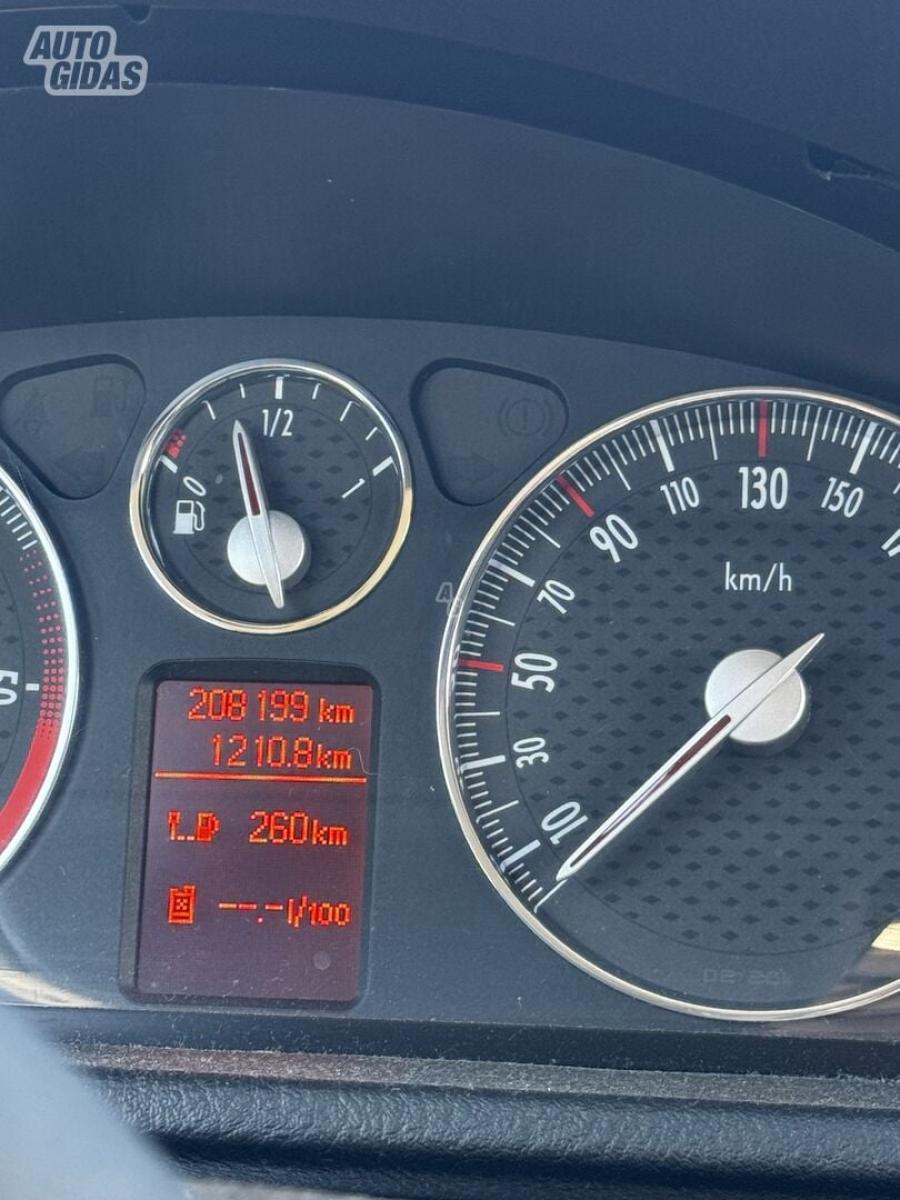 Peugeot 407 2006 Viļņa, ar dzinēja tilpumu 2.00 L un nobraukumu 208 tūkst. km par 1900 €, foto 9 vietnē AUTOMOTO.COM.LV