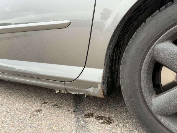 Peugeot 407 2009 Viļņa, ar dzinēja tilpumu 2.00 L un nobraukumu 344 tūkst. km par 750 €, foto 10 vietnē AUTOMOTO.COM.LV