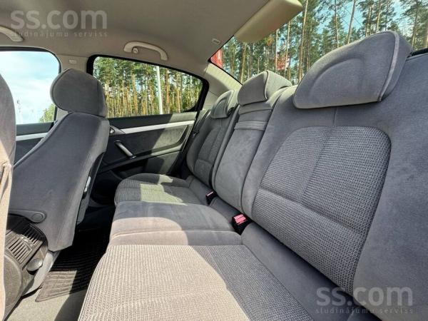 Green Peugeot 407 2005 in Riga, with an engine capacity of 2.00 L and mileage of 152 thousand km for 1500 €, photo 6 on AUTOMOTO.COM.LV