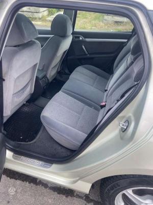 Zaļš Peugeot 407 2006 Kauņa, ar dzinēja tilpumu 2.00 L un nobraukumu 213 tūkst. km par 1499 €, foto 8 vietnē AUTOMOTO.COM.LV