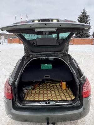 Green Peugeot 407 2009 in Akmene, with an engine capacity of 2.00 L and mileage of 277 thousand km for 2100 €, photo 8 on AUTOMOTO.COM.LV