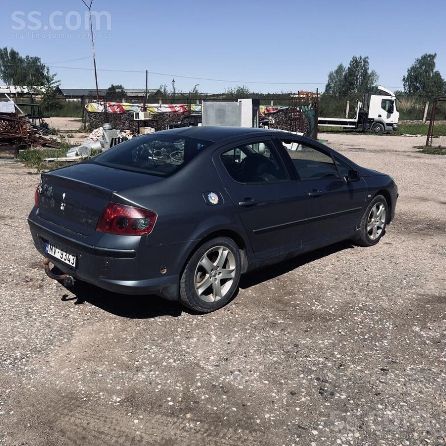 Grey Peugeot 407 2003 in Valmiera, with an engine capacity of 2.20 L and mileage of 0 thousand km for 5150 €, photo 13 on AUTOMOTO.COM.LV