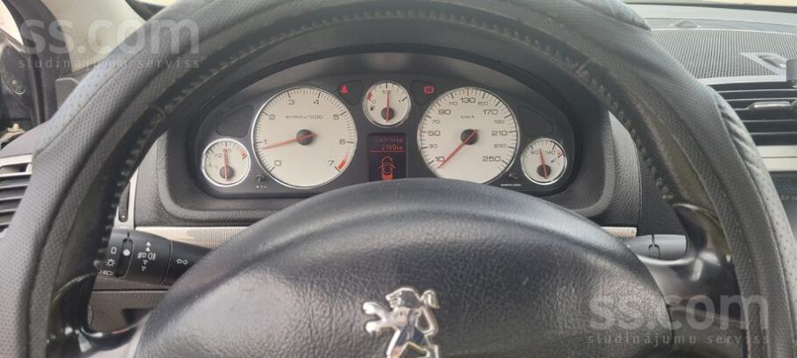 Pelēks Peugeot 407 2004 Rēzekne, ar dzinēja tilpumu 2.00 L un nobraukumu 237 tūkst. km par 1100 €, foto 5 vietnē AUTOMOTO.COM.LV