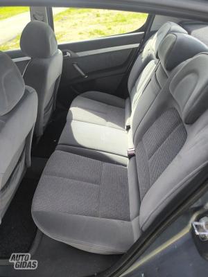 Pelēks Peugeot 407 2005 Kauņa, ar dzinēja tilpumu 2.00 L un nobraukumu 240 tūkst. km par 1200 €, foto 14 vietnē AUTOMOTO.COM.LV