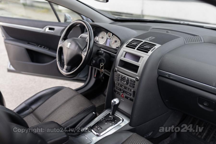 Pelēks Peugeot 407 2005 Tallina, ar dzinēja tilpumu 2.00 L un nobraukumu 186 tūkst. km par 1999 €, foto 10 vietnē AUTOMOTO.COM.LV