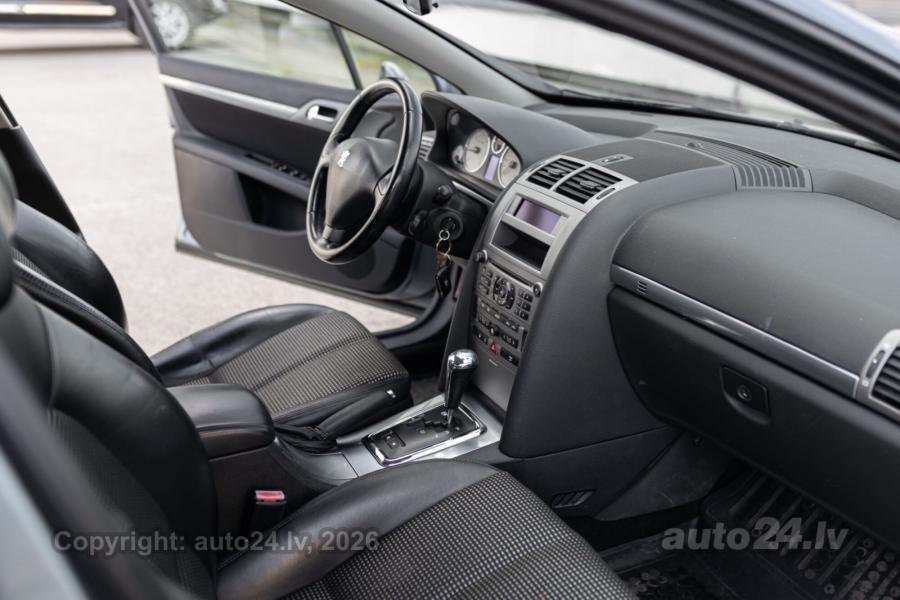 Pelēks Peugeot 407 2005 Tallina, ar dzinēja tilpumu 2.00 L un nobraukumu 186 tūkst. km par 1999 €, foto 13 vietnē AUTOMOTO.COM.LV