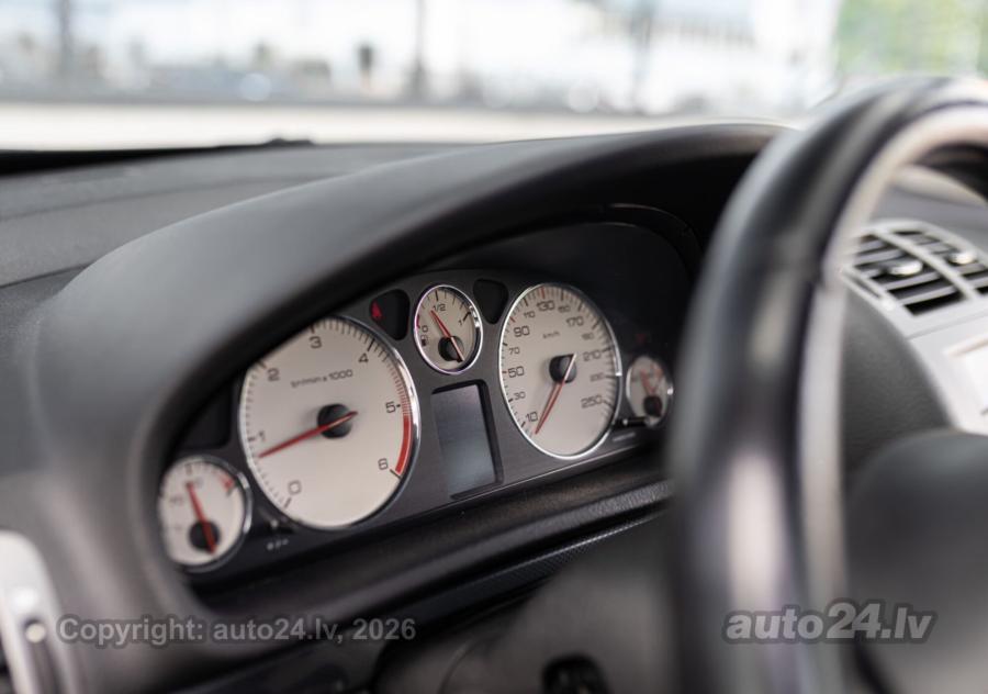Pelēks Peugeot 407 2005 Tallina, ar dzinēja tilpumu 2.00 L un nobraukumu 186 tūkst. km par 1999 €, foto 20 vietnē AUTOMOTO.COM.LV