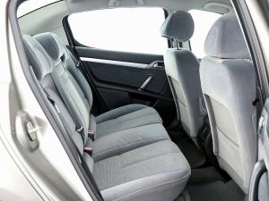 Grey Peugeot 407 2005 in Tallinn, with an engine capacity of 2.00 L and mileage of 139 thousand km for 1399 €, photo 15 on AUTOMOTO.COM.LV