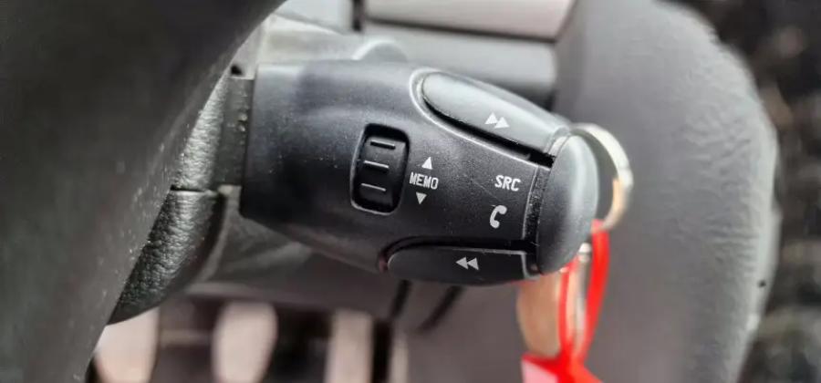 Pelēks Peugeot 407 2006 Valmiera, ar dzinēja tilpumu 2.00 L un nobraukumu 279 tūkst. km par 1680 €, foto 13 vietnē AUTOMOTO.COM.LV