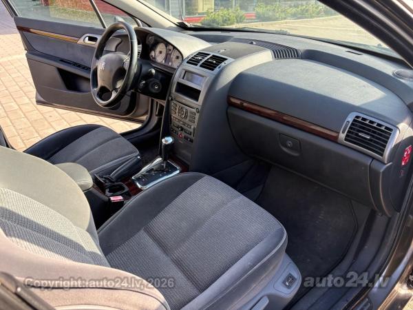 Pelēks Peugeot 407 2007 Hāpsalu, ar dzinēja tilpumu 2.00 L un nobraukumu 250 tūkst. km par 2690 €, foto 5 vietnē AUTOMOTO.COM.LV