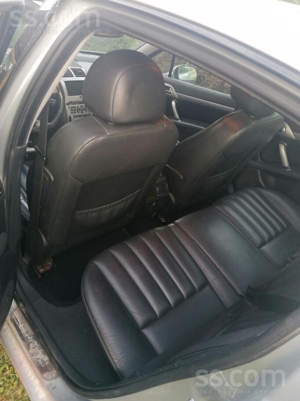 Grey Peugeot 407 2007 in Daugavpils, with an engine capacity of 2.00 L and mileage of 335 thousand km for 1650 €, photo 7 on AUTOMOTO.COM.LV