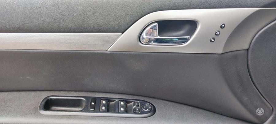 Pelēks Peugeot 407 2007 Šauļi, ar dzinēja tilpumu 2.72 L un nobraukumu 265 tūkst. km par 1450 €, foto 18 vietnē AUTOMOTO.COM.LV