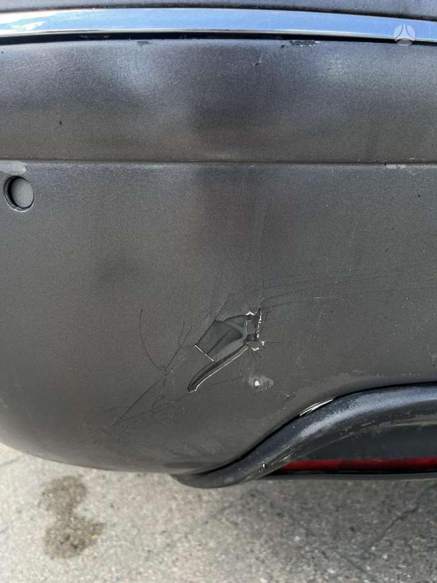 Grey Peugeot 407 2008 in Vilnius, with an engine capacity of 2.18 L and mileage of 261 thousand km for 950 €, photo 19 on AUTOMOTO.COM.LV