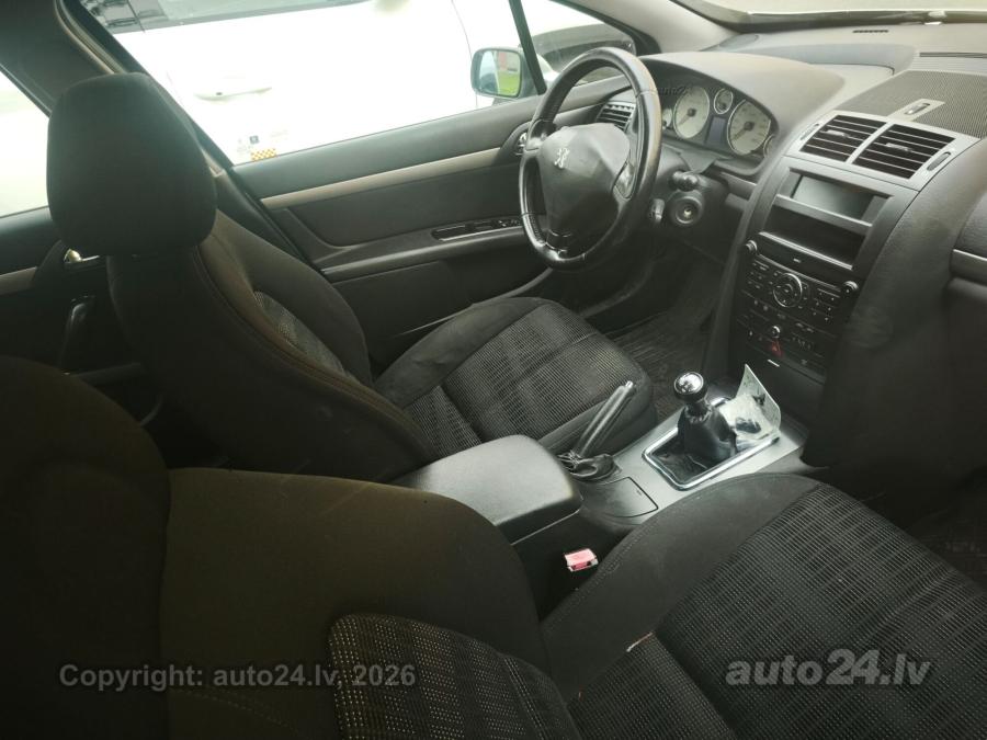 Pelēks Peugeot 407 2010 Tallina, ar dzinēja tilpumu 2.00 L un nobraukumu 0 tūkst. km par 1700 €, foto 6 vietnē AUTOMOTO.COM.LV