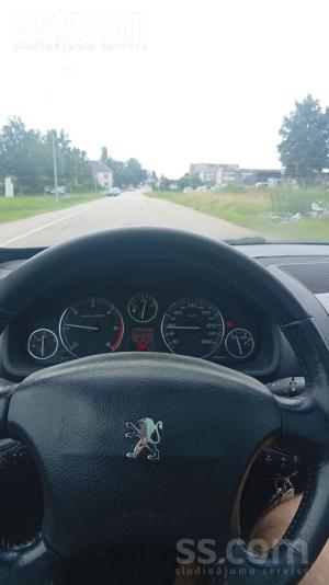 Grey Peugeot 407 2004 in Ludza, with an engine capacity of 2.00 L and mileage of 436 thousand km for 660 €, photo 3 on AUTOMOTO.COM.LV