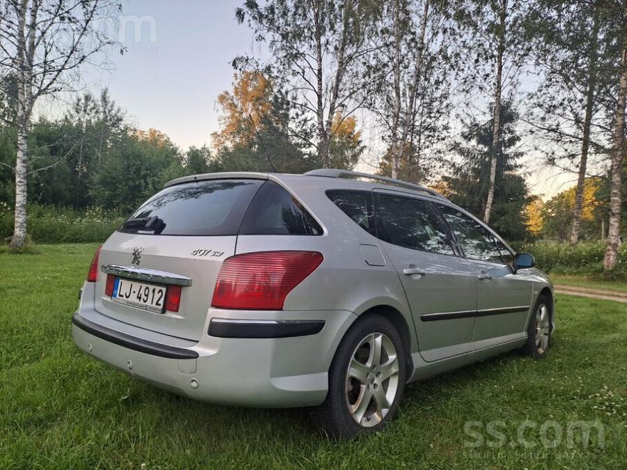 Grey Peugeot 407 2005 in Cesis, with an engine capacity of 2.00 L and mileage of 267 thousand km for 2450 €, photo 3 on AUTOMOTO.COM.LV