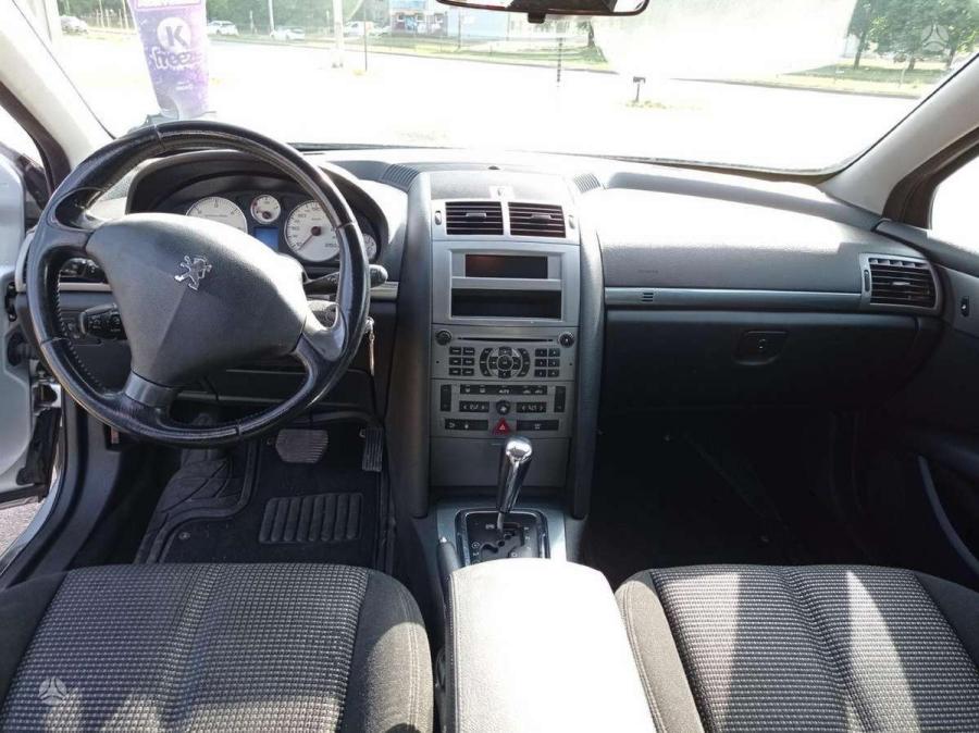 Pelēks Peugeot 407 2005 Viļņa, ar dzinēja tilpumu 2.00 L un nobraukumu 4 tūkst. km par 650 €, foto 8 vietnē AUTOMOTO.COM.LV