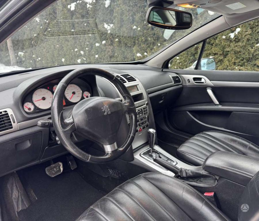 Pelēks Peugeot 407 2006 Viļņa, ar dzinēja tilpumu 2.00 L un nobraukumu 247 tūkst. km par 1150 €, foto 10 vietnē AUTOMOTO.COM.LV