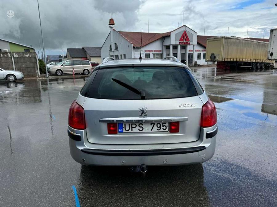 Grey Peugeot 407 2006 in Taurage, with an engine capacity of 2.00 L and mileage of 305 thousand km for 1280 €, photo 8 on AUTOMOTO.COM.LV