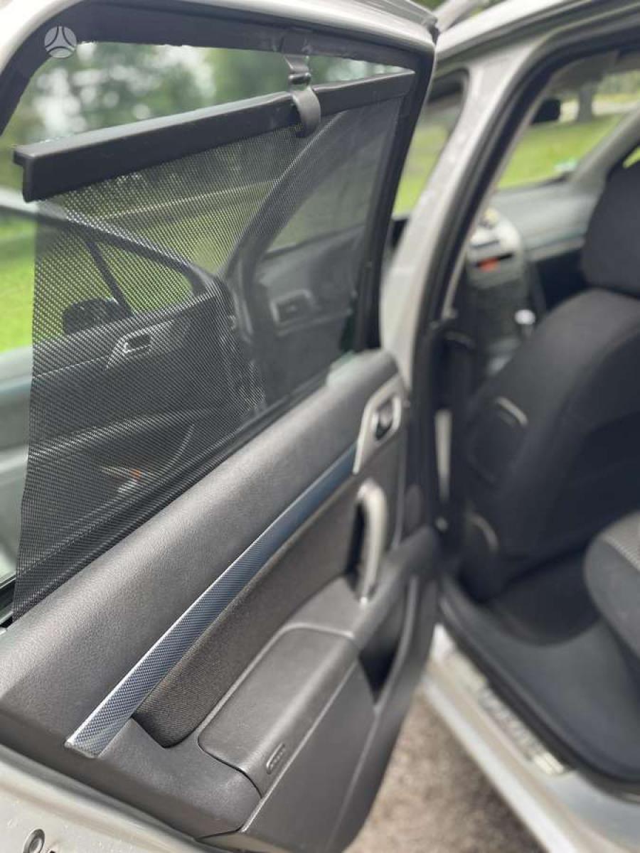 Grey Peugeot 407 2006 in Birzai, with an engine capacity of 2.00 L and mileage of 175 thousand km for 1200 €, photo 8 on AUTOMOTO.COM.LV