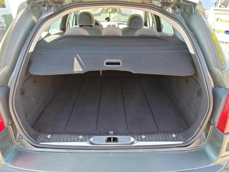 Pelēks Peugeot 407 2006 Tallina, ar dzinēja tilpumu 2.00 L un nobraukumu 108 tūkst. km par 2500 €, foto 22 vietnē AUTOMOTO.COM.LV