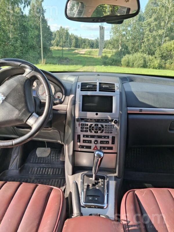 Grey Peugeot 407 2006 in Preili, with an engine capacity of 2.70 L and mileage of 330 thousand km for 1350 €, photo 5 on AUTOMOTO.COM.LV