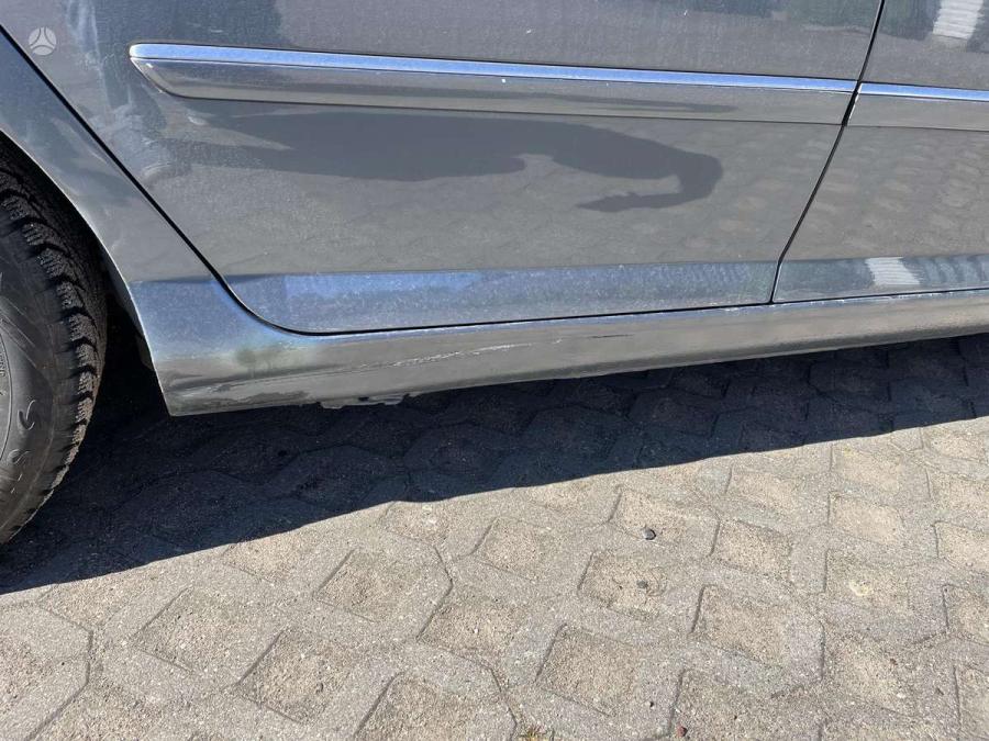 Grey Peugeot 407 2008 in Kretinga, with an engine capacity of 2.18 L and mileage of 395 thousand km for 2250 €, photo 9 on AUTOMOTO.COM.LV