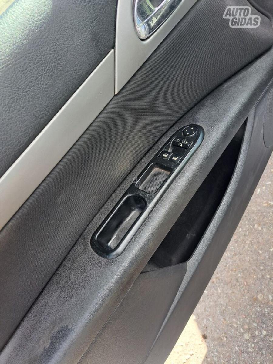 Peugeot 407 2008 in Radviliskis, with an engine capacity of 2.00 L and mileage of 324 thousand km for 850 €, photo 9 on AUTOMOTO.COM.LV