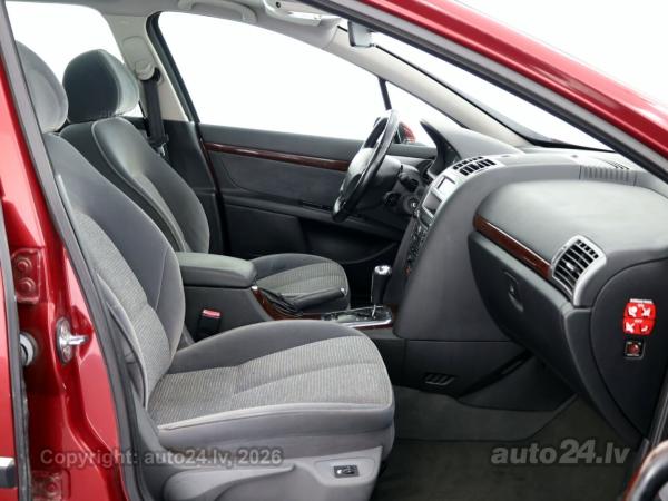 Красный Пежо 407 2006 в Таллин, объемом двигателя 2.00 л и пробегом 215 тыс. км за 1399 €, фото 6 на AUTOMOTO.COM.LV