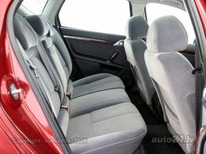 Sarkans Peugeot 407 2006 Tallina, ar dzinēja tilpumu 2.00 L un nobraukumu 215 tūkst. km par 1399 €, foto 8 vietnē AUTOMOTO.COM.LV